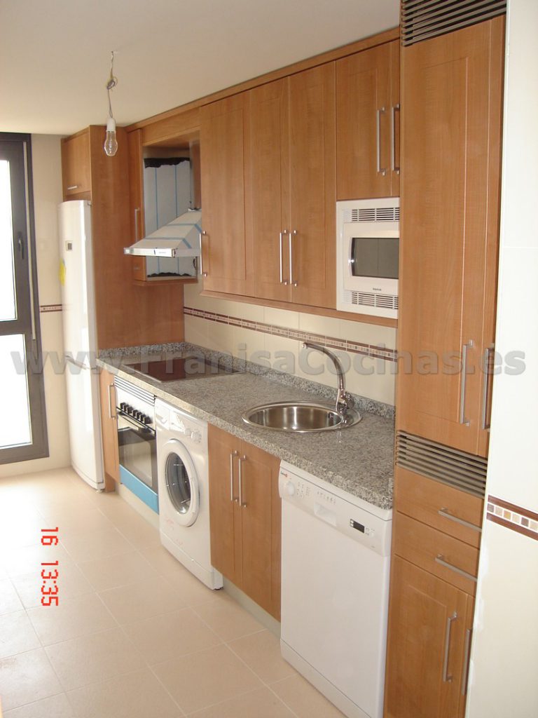 Muebles de cocina polilaminada maple oscuro - FRANISA Muebles de cocina ...