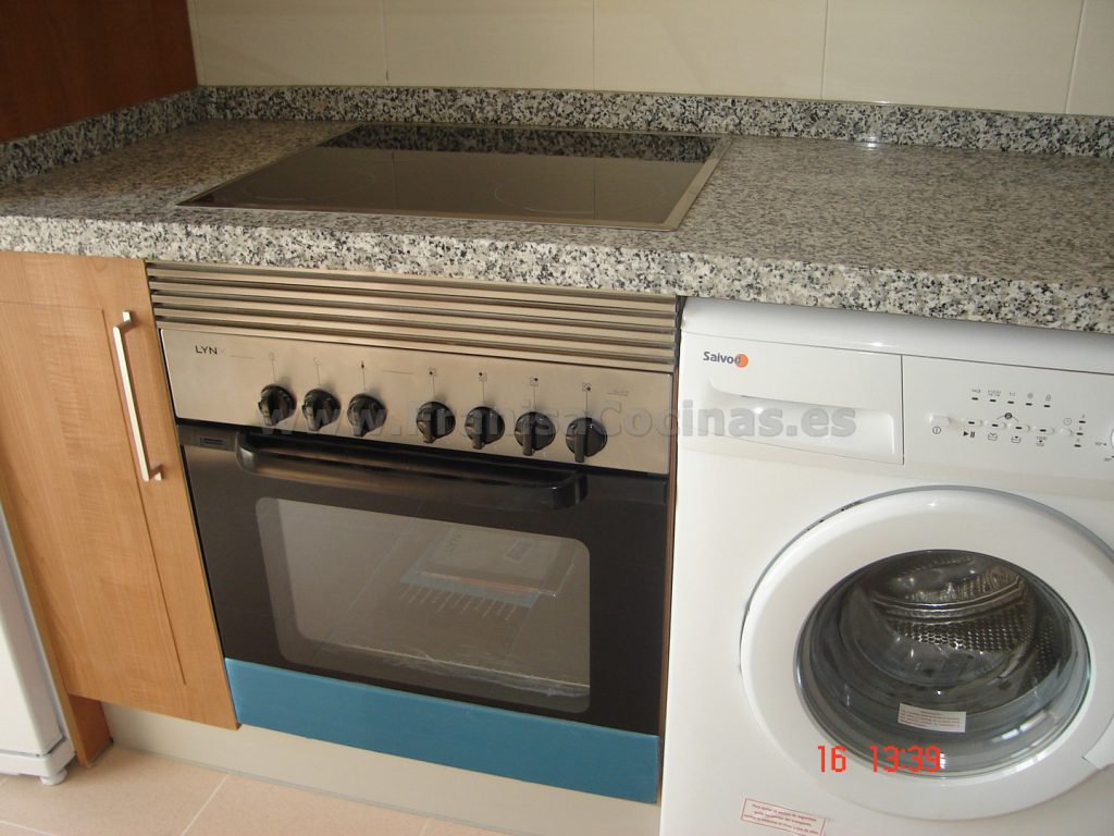 Muebles de cocina polilaminada maple oscuro - FRANISA Muebles de cocina ...